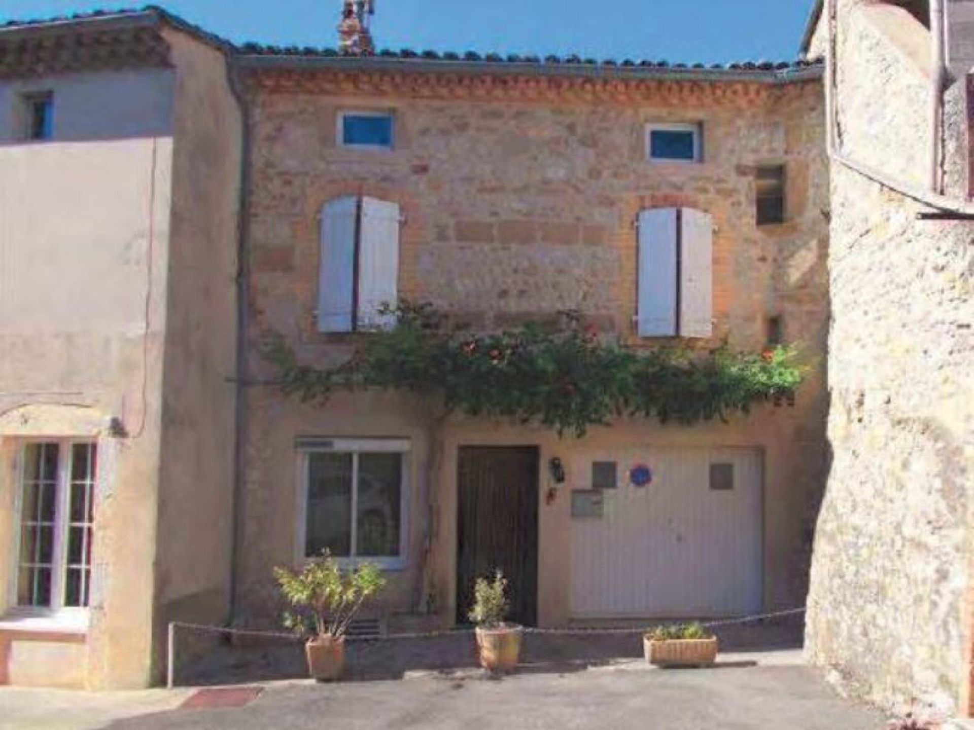 ALLEX Maison de village en pierres